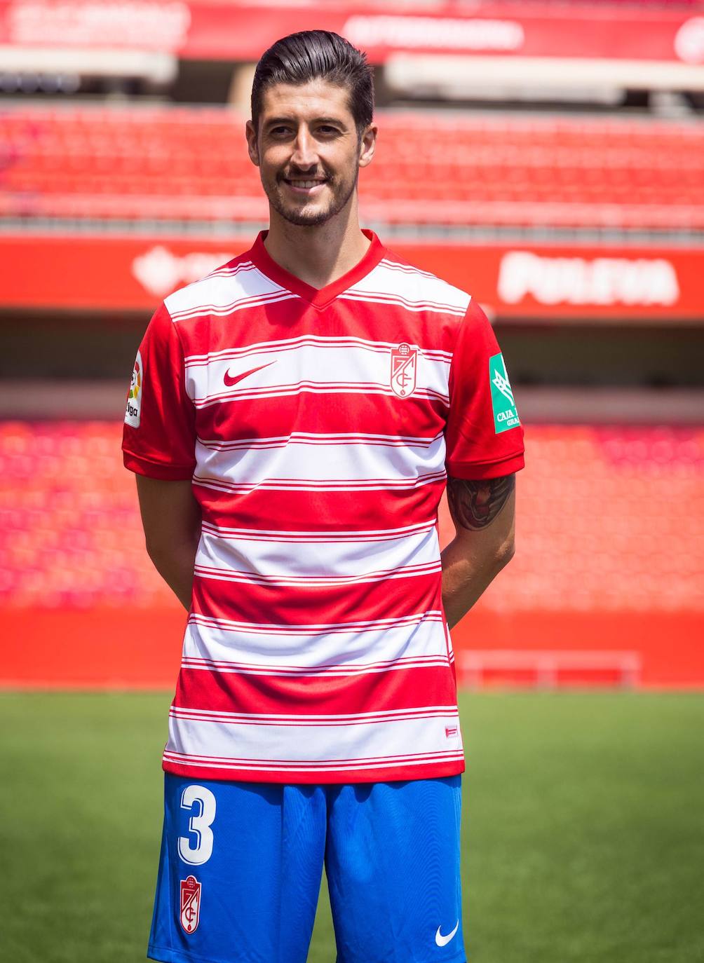 Fotos: Las imágenes de la presentación de Sergio Escudero como jugador ...