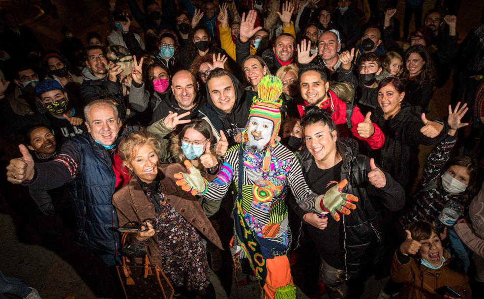 Karcocha, el mimo de los dos millones de seguidores, conquista Granada ...