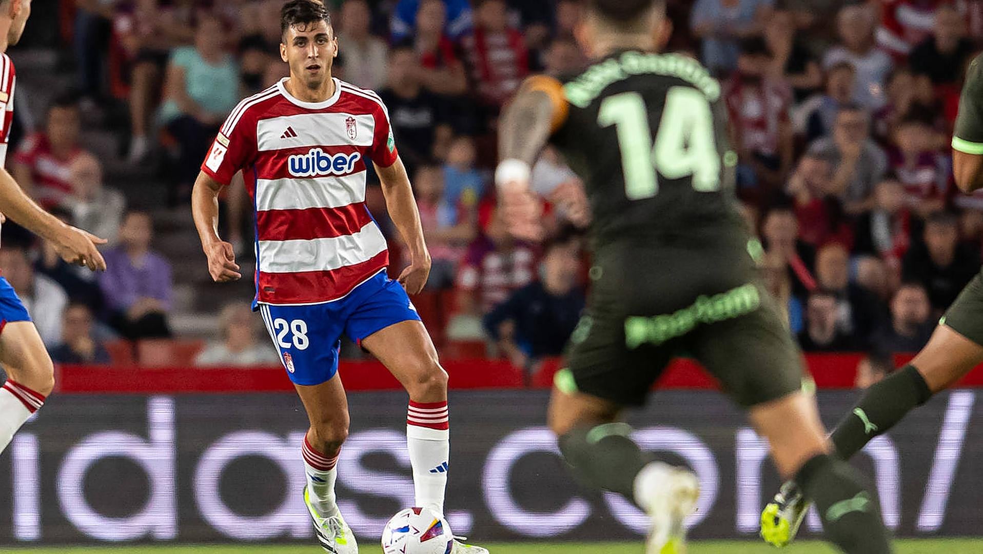 Volvió Torrente medio año después y debutó Álvaro Carreras | Ideal