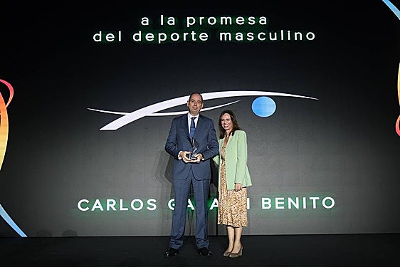 Carlos Garach, distinguido en la gala de los Premios Andalucía del ...
