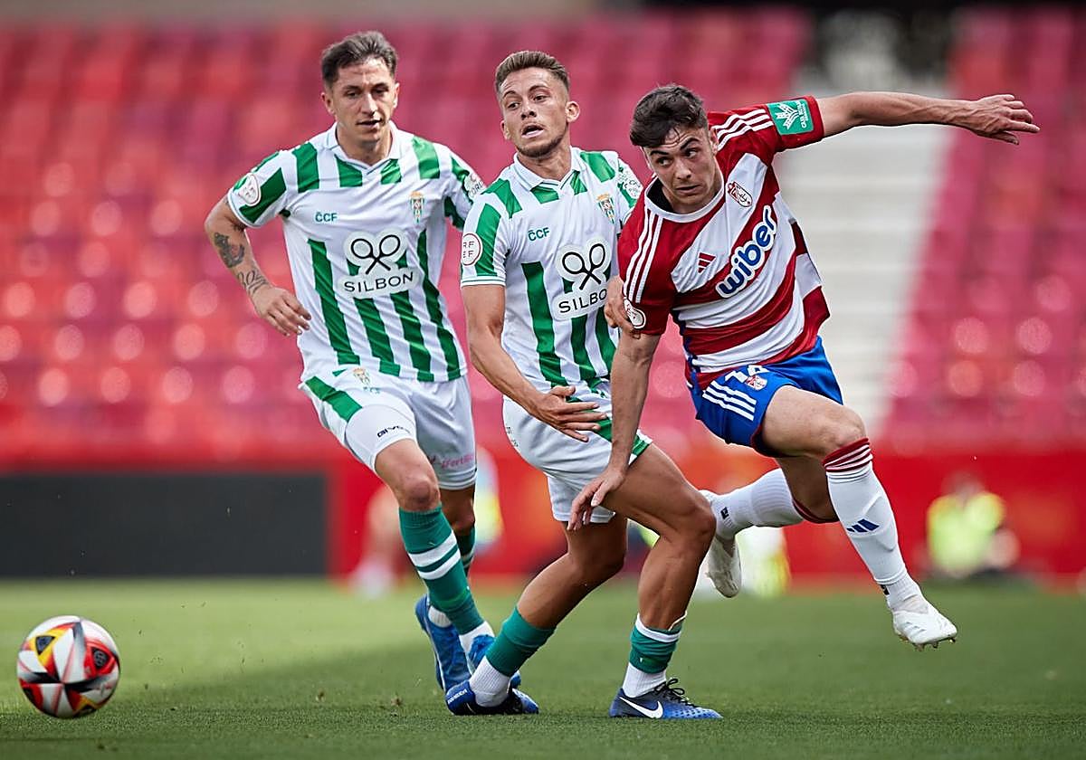 El Recreativo golea al Córdoba y deja de ser colista | Ideal