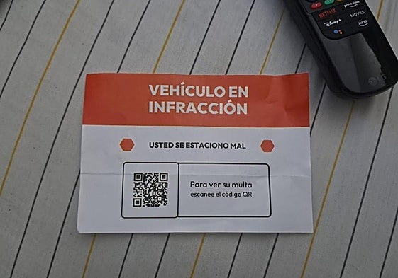 La verdad del papel sobre una multa en tu coche y el QR que llega a tu ...