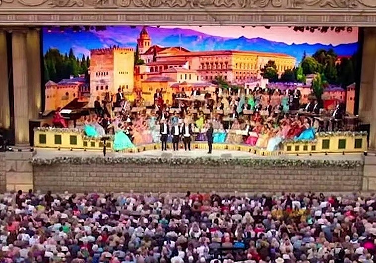 El gran director André Rieu incorpora en su orquesta el conocido tema ...