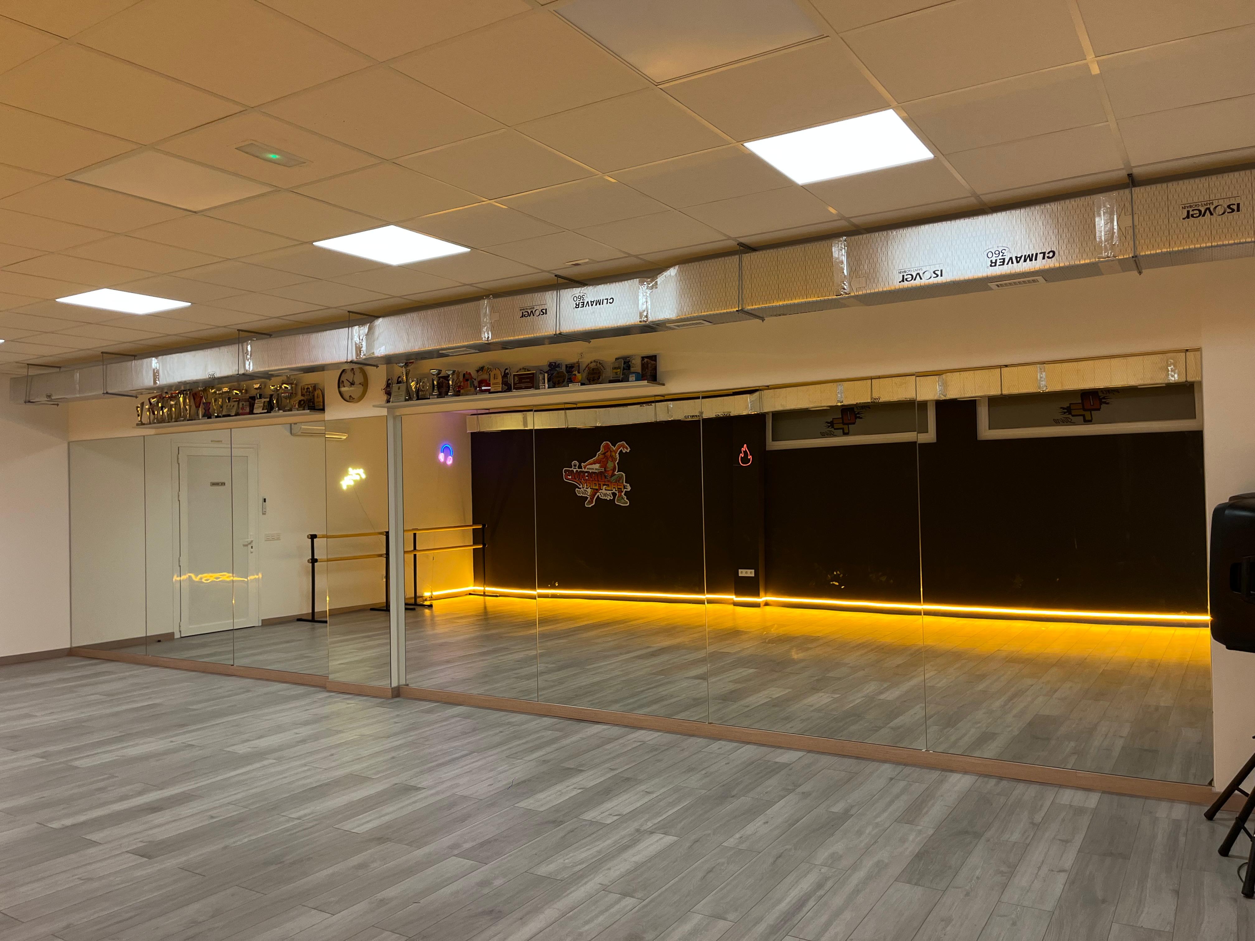 Nueva apertura de una academia de danza urbana en Almería | Ideal