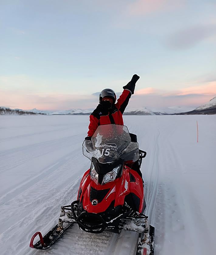 La granadina que caza auroras boreales en el ártico: «Tienes que verlas ...