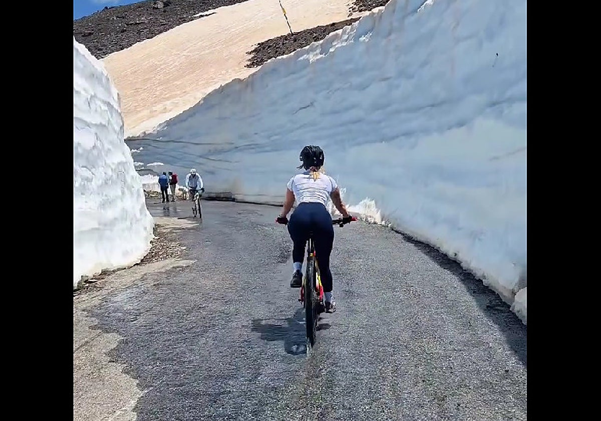 La increíble ruta para ver paredes de hasta seis metros de nieve en ...