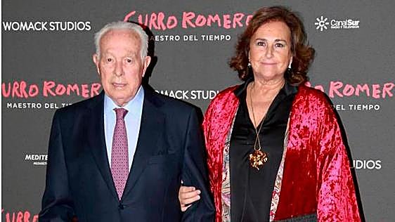 Así fue la boda sorpresa de Curro Romero y Carmen Tello | La Gaceta de Salamanca