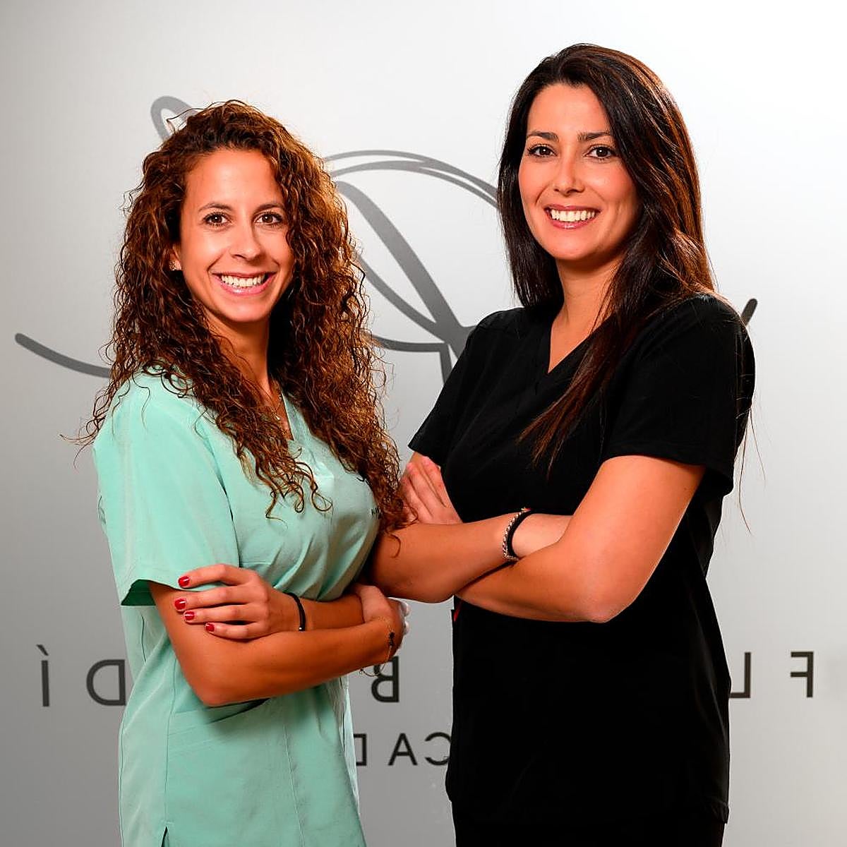 Presume de la mejor sonrisa gracias a la clínica Flavia Buendía y su ...