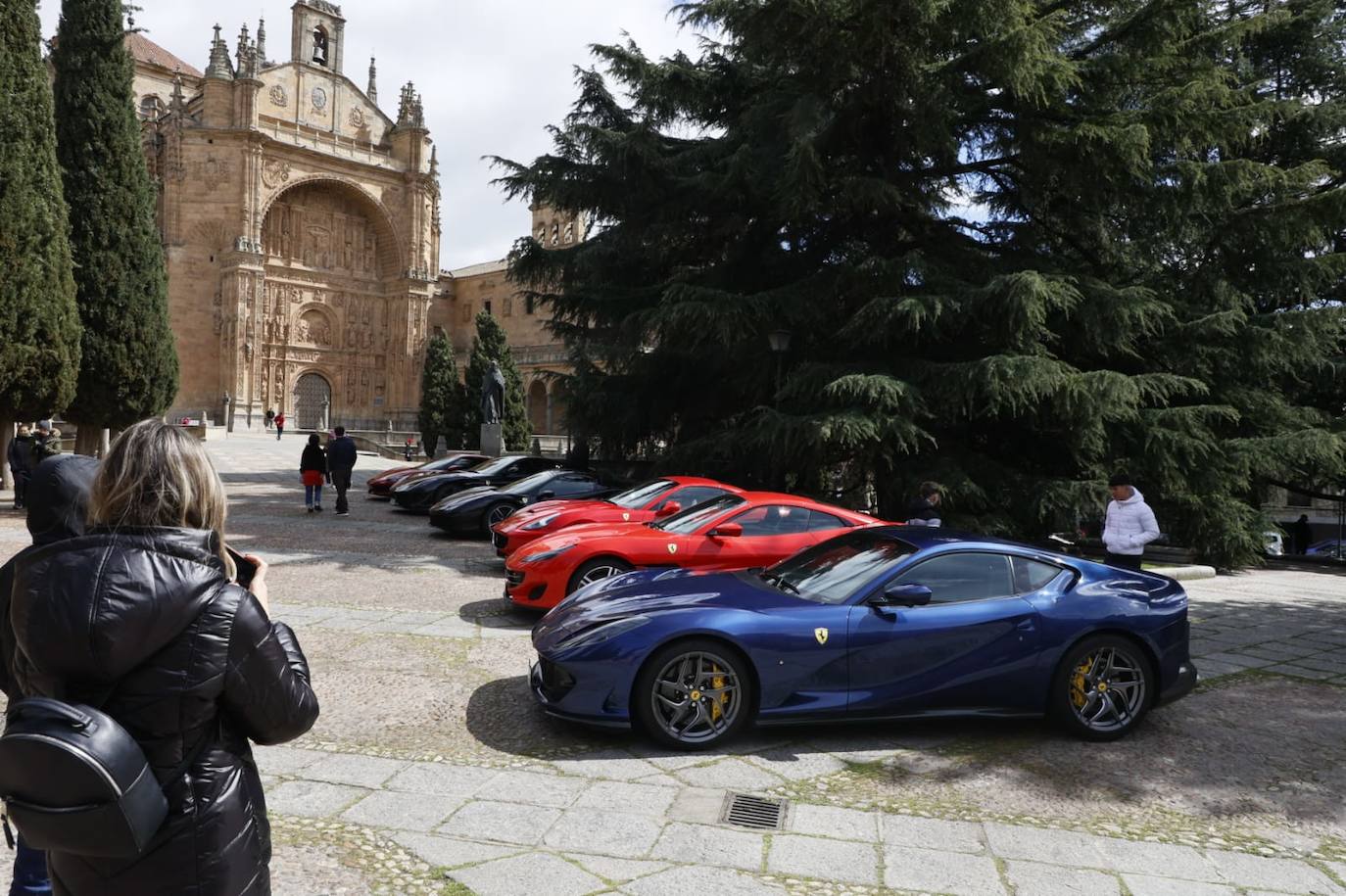 Seis espectaculares 'Ferrari' sorprenden a los salmantinos en pleno ...