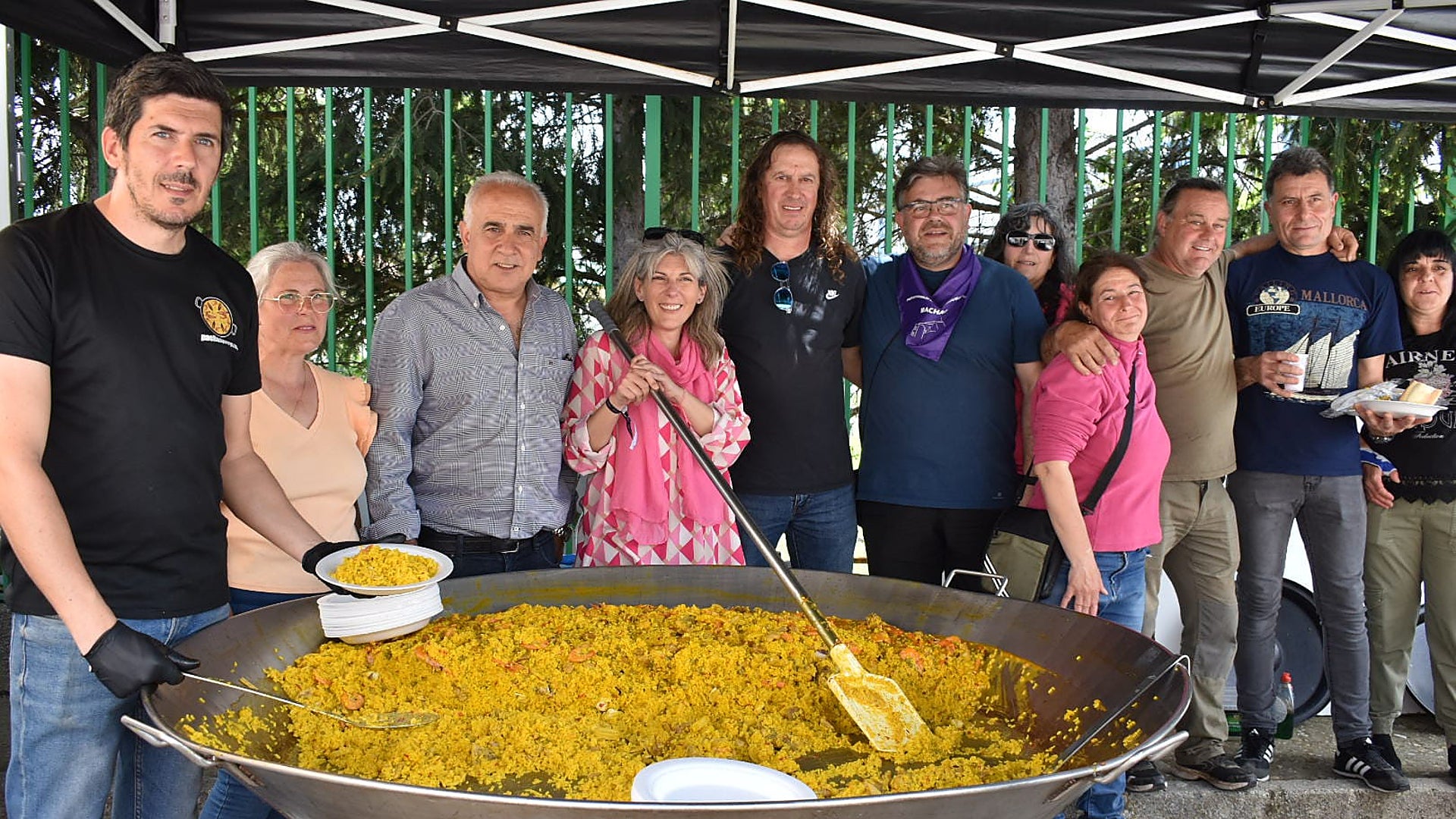 La paella de Machacón con sabor veraniego, en imágenes | La Gaceta de ...