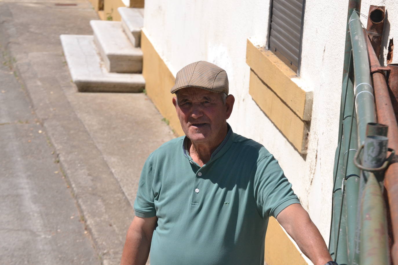 Vibrante y raudo paso de Valdefresno por las calles de Hinojosa | La ...