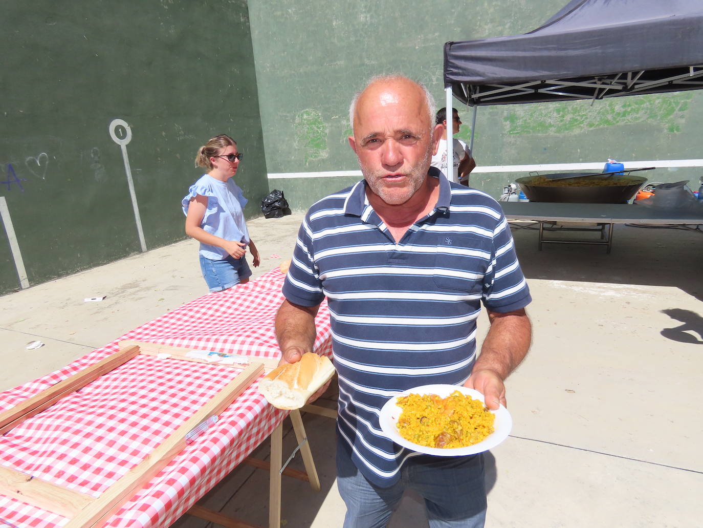 Fin de fiesta con 700 raciones de paella en Paradinas de San Juan | La ...