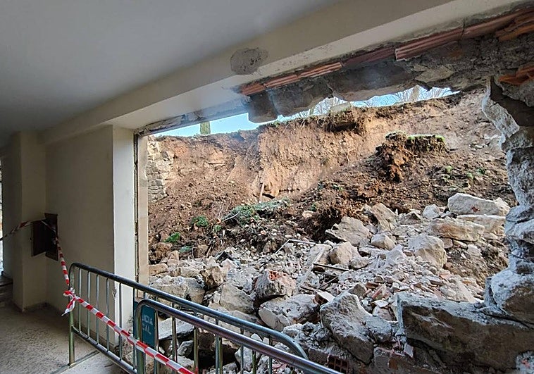 La muralla de Salamanca sufre un desplome de 15 metros | La Gaceta de ...