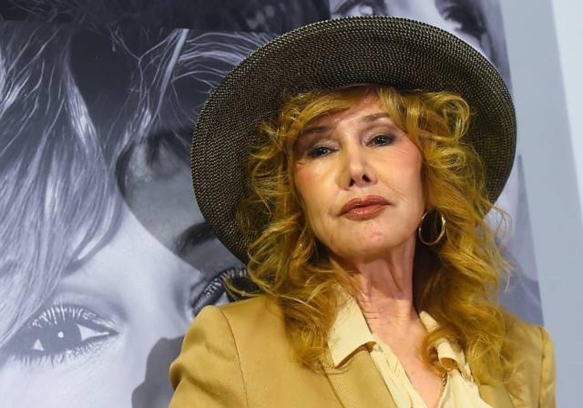 Victoria Vera recibe la Biznaga Ciudad del Paraíso y critica duramente ...
