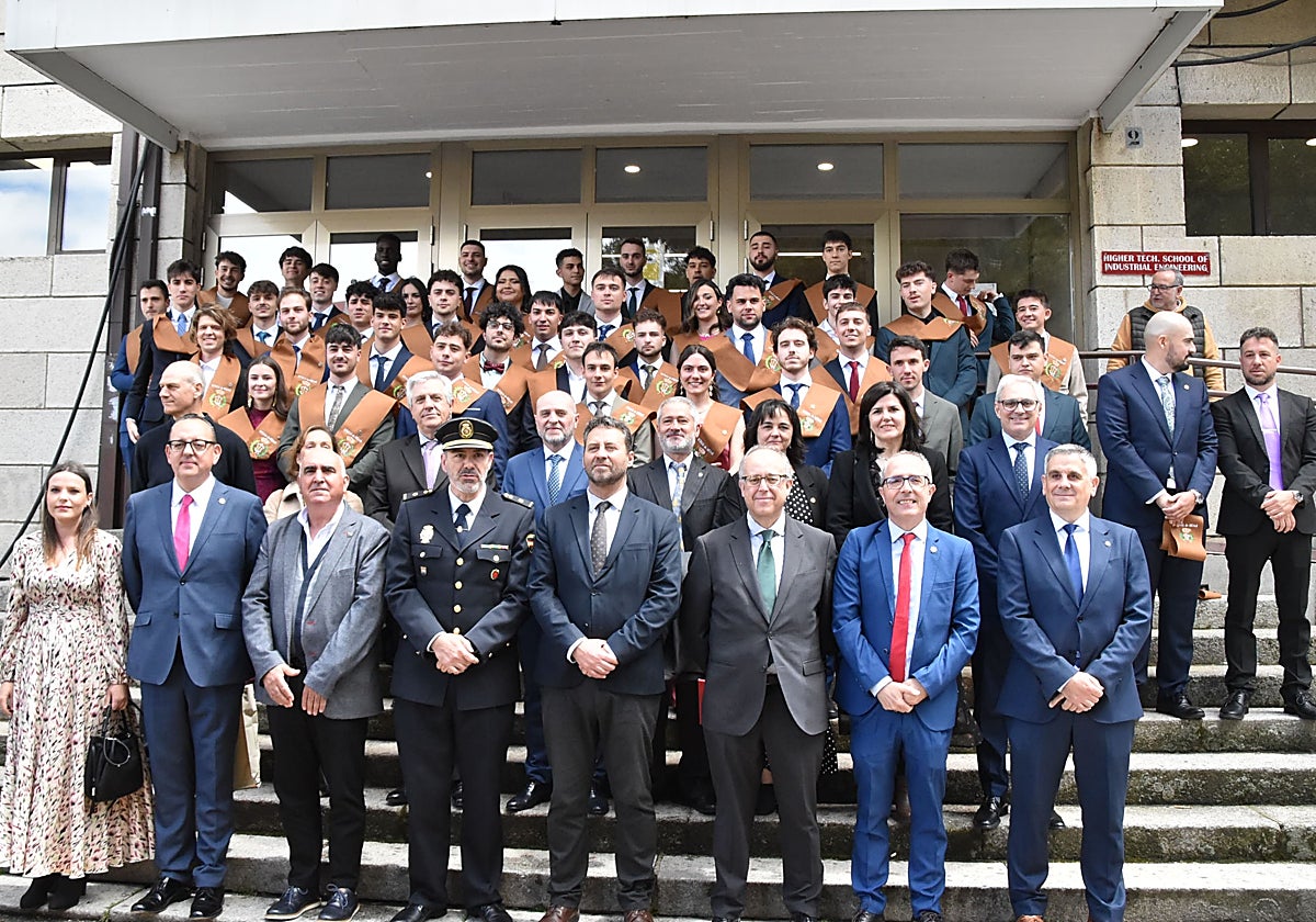 La Escuela de Ingeniería despide a 48 nuevos graduados en un momento de ...