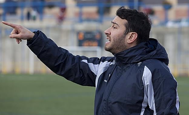 Fernando Fuertes sustituye a Richi Pascual en el Juvenil blanquirrojo ...