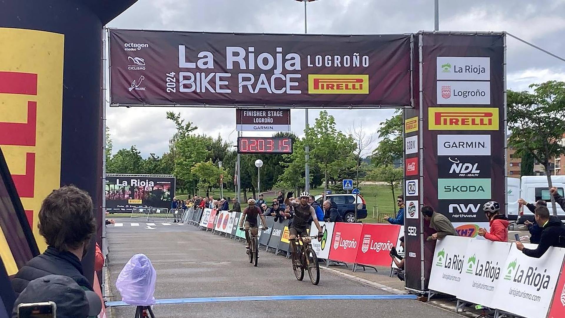 Felipe Orts y Txell Figueras ganan la décima edición de La Rioja Bike ...
