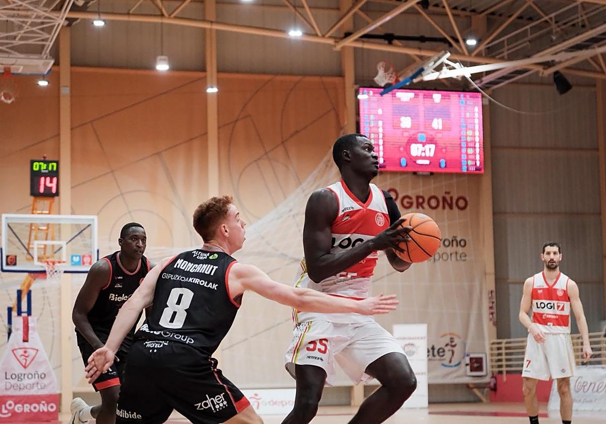 El LogroBasket convierte Lobete en un fortín | La Rioja
