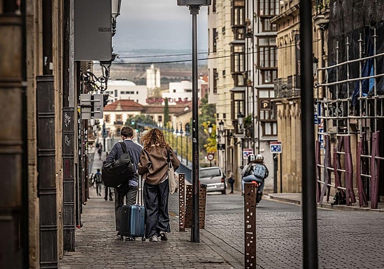 Cerca de 300 pisos turísticos de La Rioja no podrán comercializarse en ...