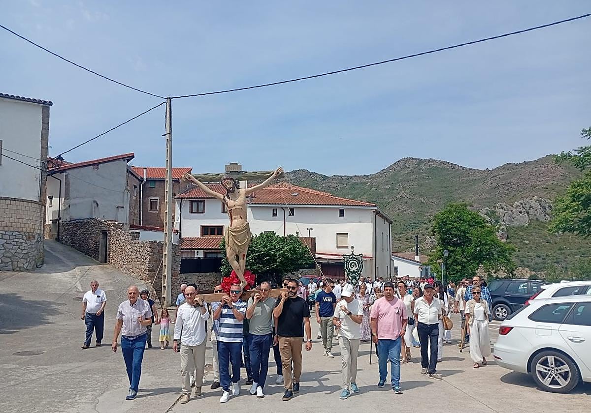 Procesión en Jubera del Cristo 'El Abarrancador' en Jubera | La Rioja