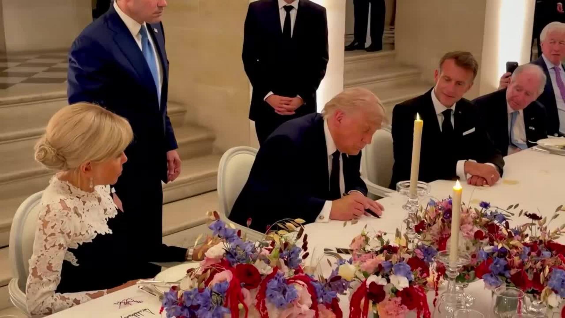 Donald Trump y Masoud Pezeshkian firman el memorando pactado entre EEUU ...