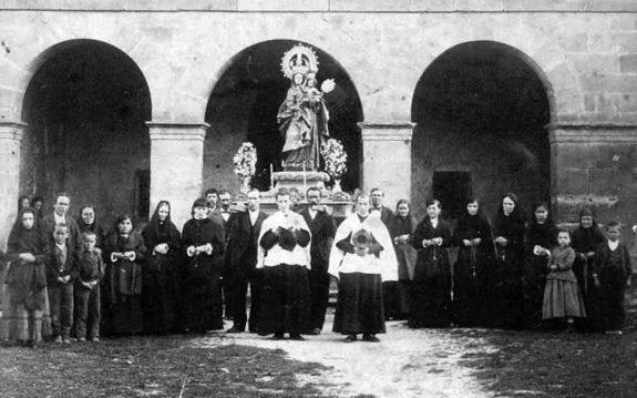 Procesión en Pedroso a finales del XIX | La Rioja