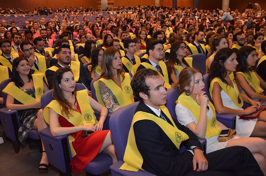 Fotos de la graduación de la Universidad Católica de Valencia (UCV) en ...