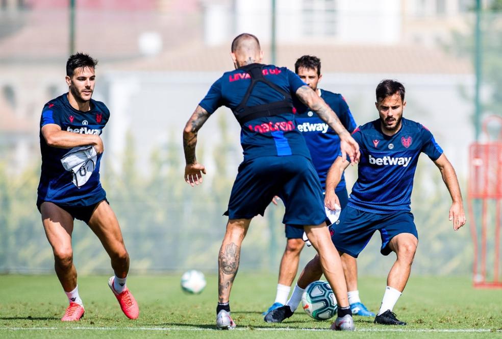 El momento de disfrutar con la faena acabada | Las Provincias