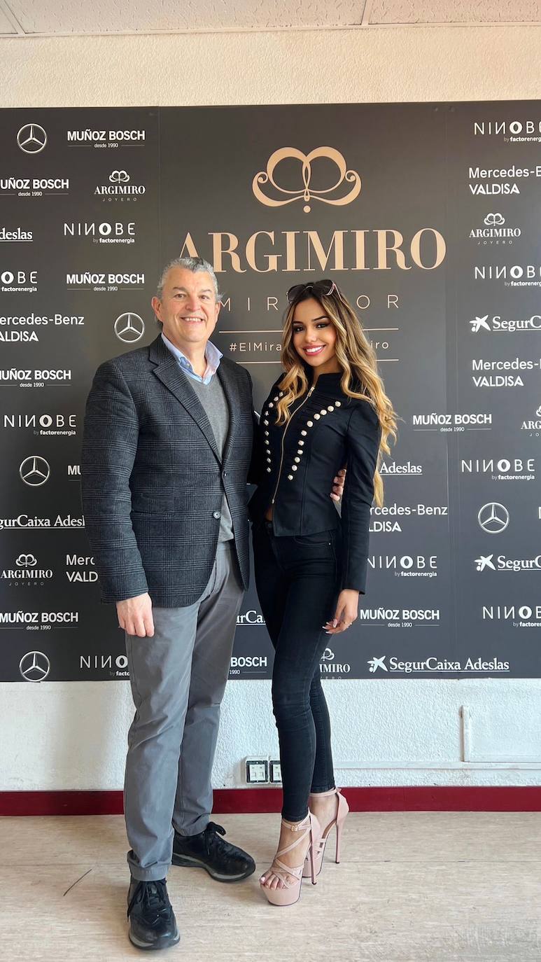 Quién ha visto la mascletà desde los balcones más VIP | Las Provincias