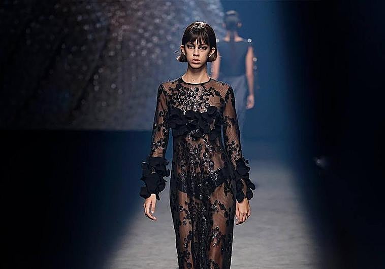 Vestir como 'Miércoles': el estilo gótico vuelve con fuerza incluso con ...