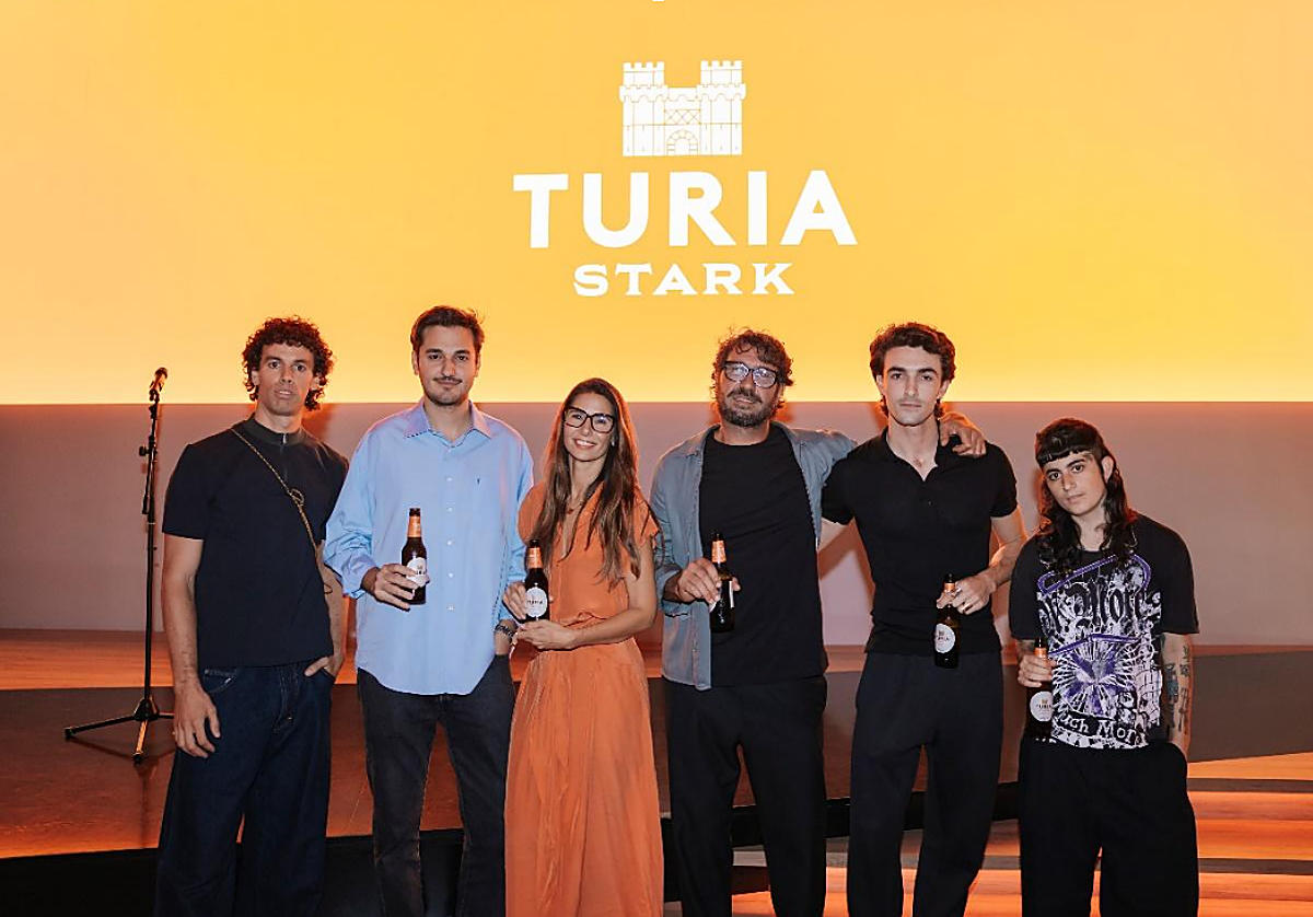 Cervezas Turia celebra el regreso de Turia Stark, la rubia de Valencia ...