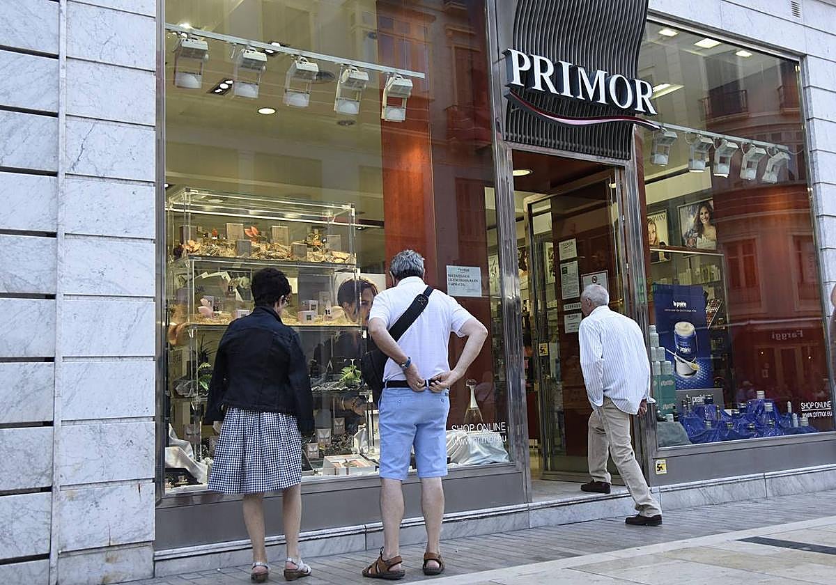 Primor ultima el arreglo del local comercial de la calle Mayor para ...