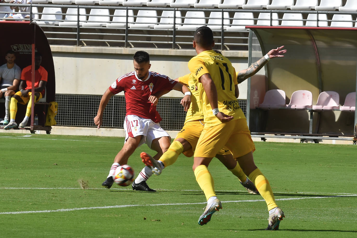 La victoria del Real Murcia frente al Algeciras, en imágenes | La Verdad