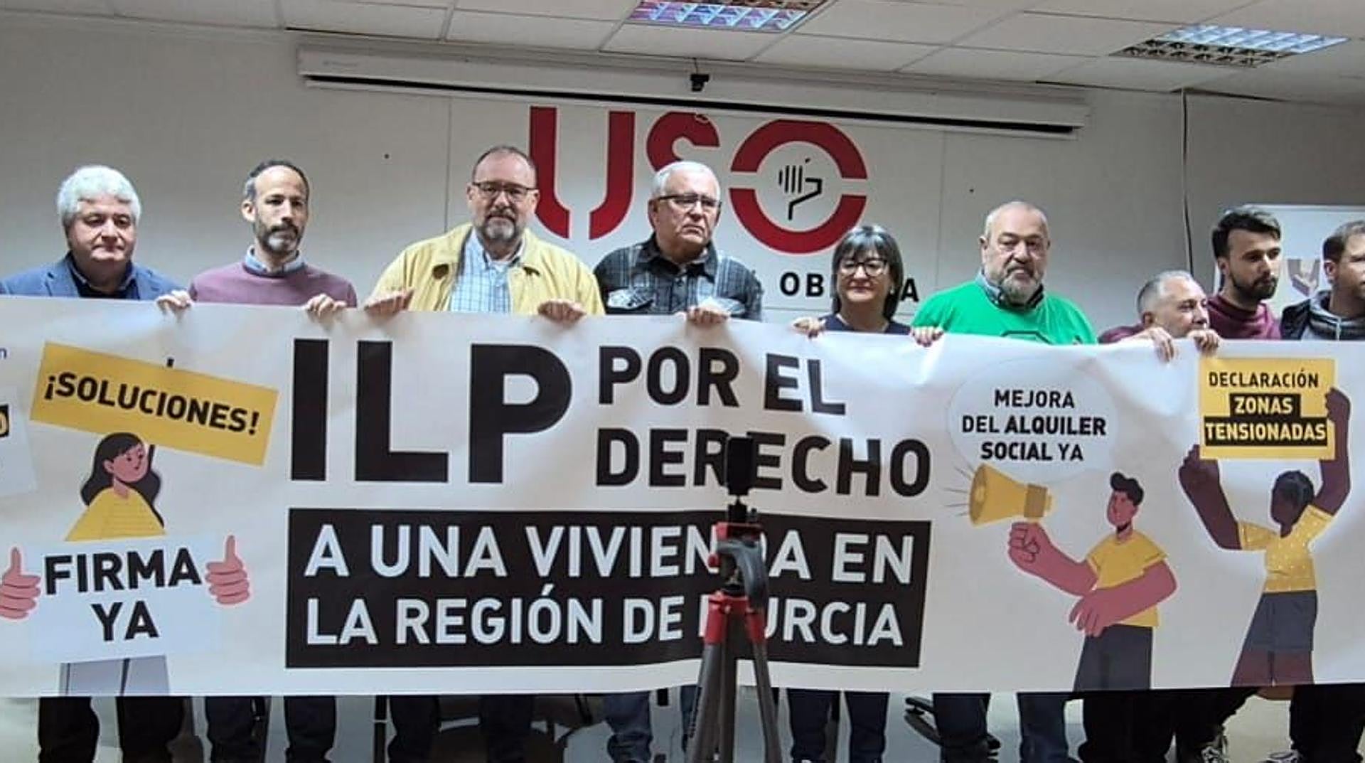 Los promotores de la ILP por el derecho a la vivienda salen este ...
