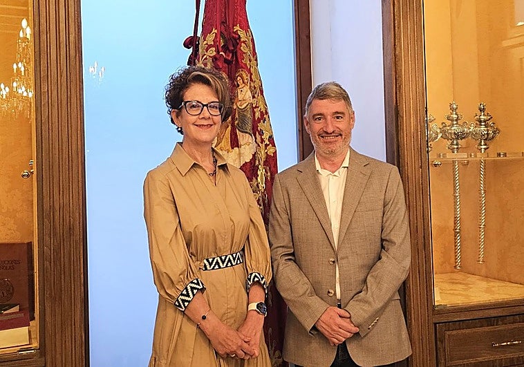 La científica María Ángeles Esteban Abad, Síndica Portadora del Oriol ...