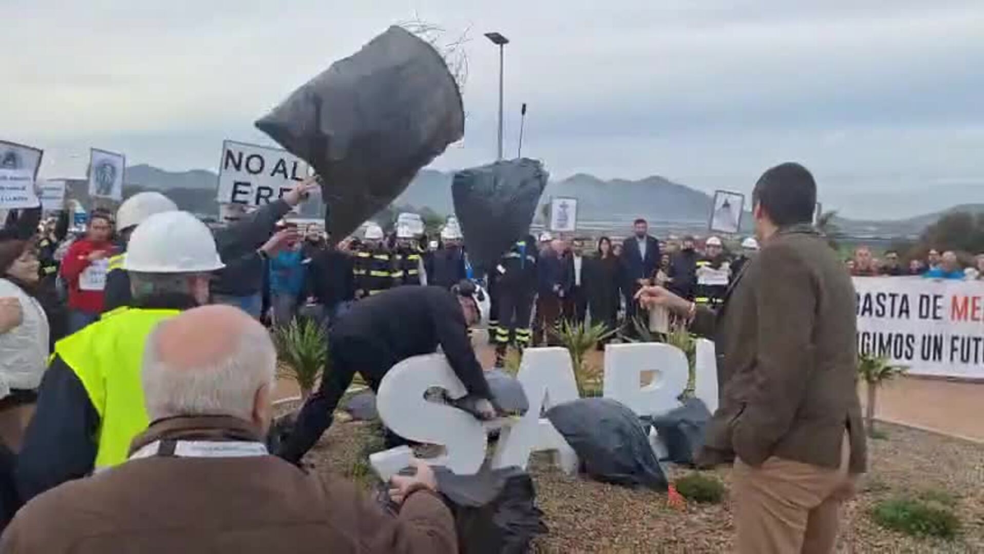 Las protestas de los trabajadores de Sabic en Cartagena antes de ir al ...