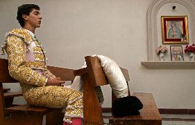 Jairo Miguel es ya el torero más joven del mundo tras tomar la ...