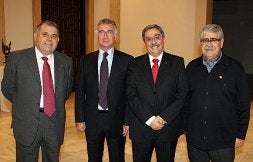 L'Ajuntaera homenajea a Emilio Estrella | La Verdad