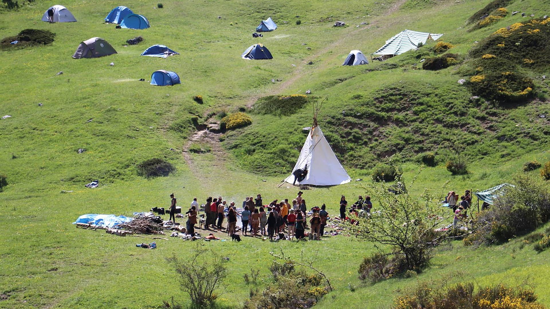 La comunidad hippie Rainbow Family se asienta en la provincia de León ...