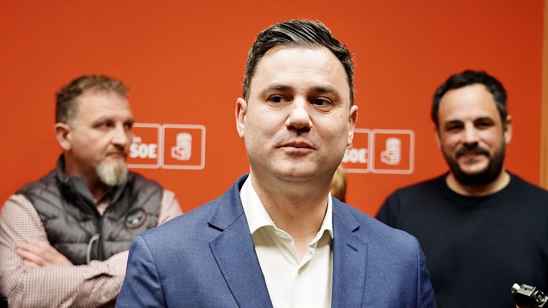 Cendón se encomienda a la militancia socialista para revalidar cargo y ...