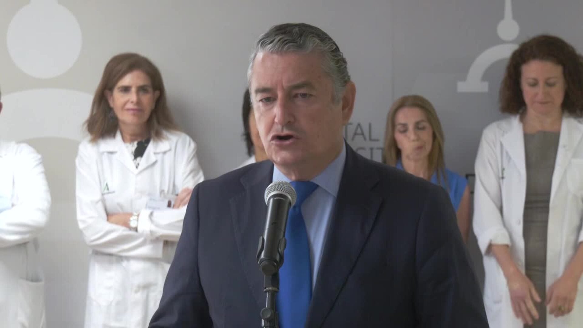 El Hospital Virgen del Rocío realiza el primer trasplante de intestino ...