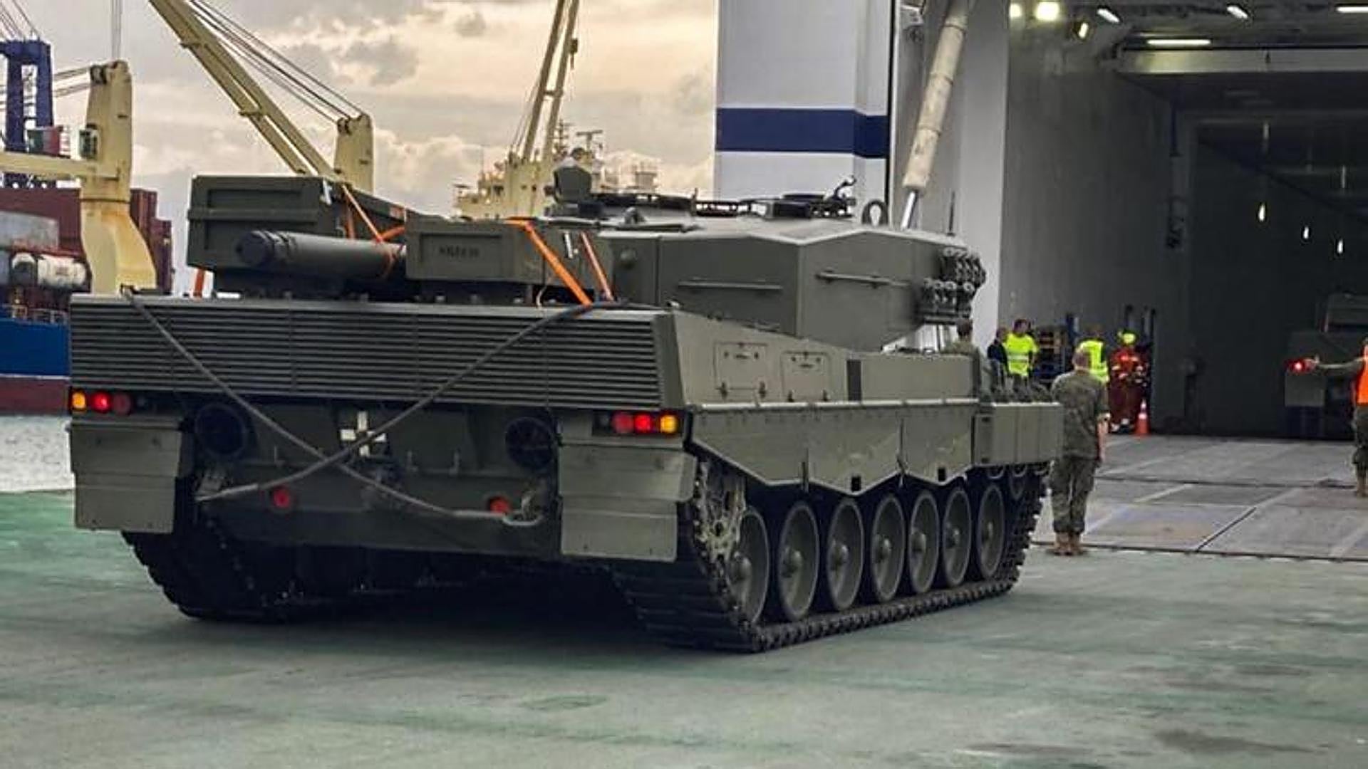Los carros de combate Leopard zarpan a Ucrania | Canarias7