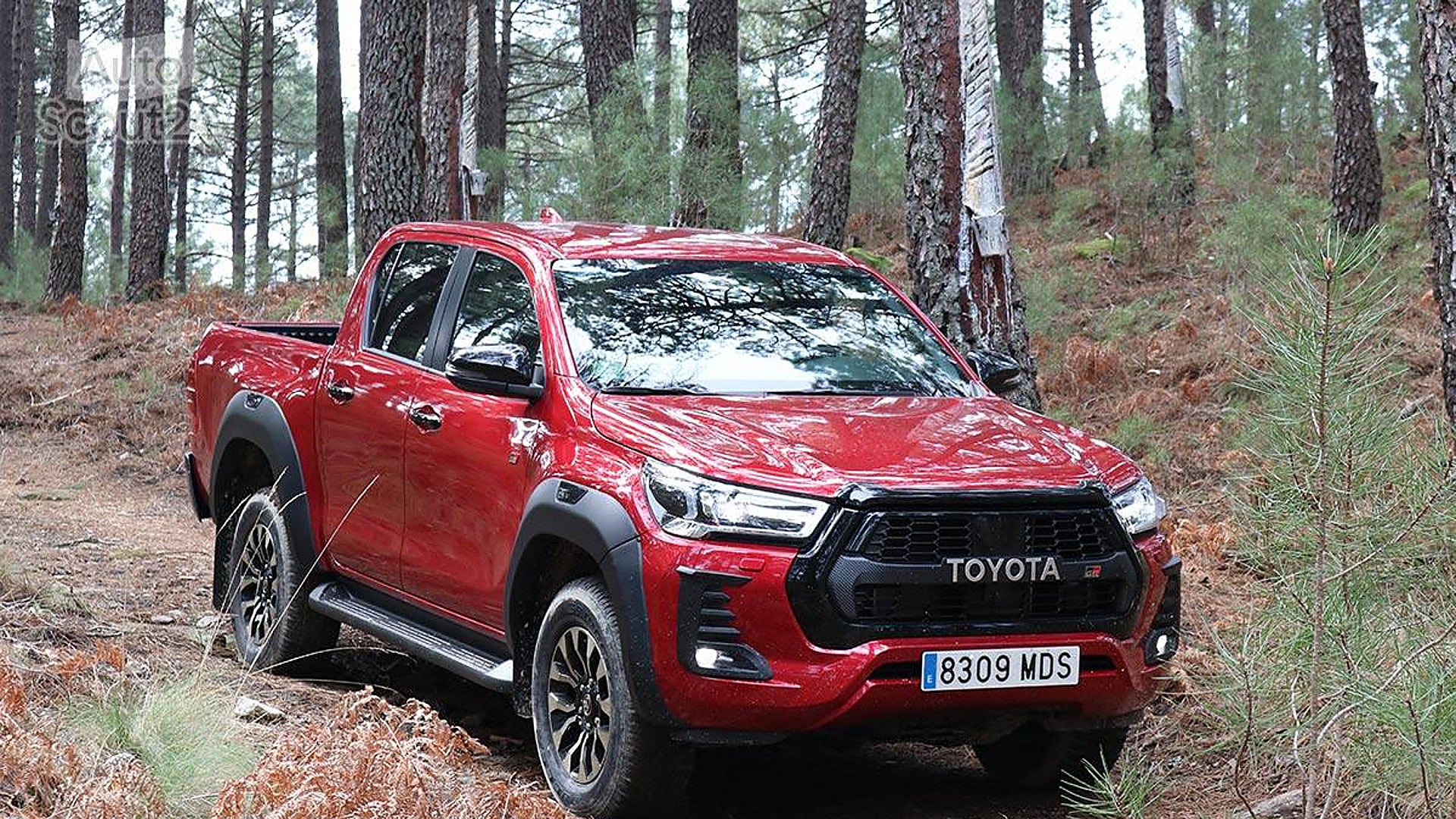 Probamos el Toyota Hilux GR Sport, un eficaz 4x4 | El Correo