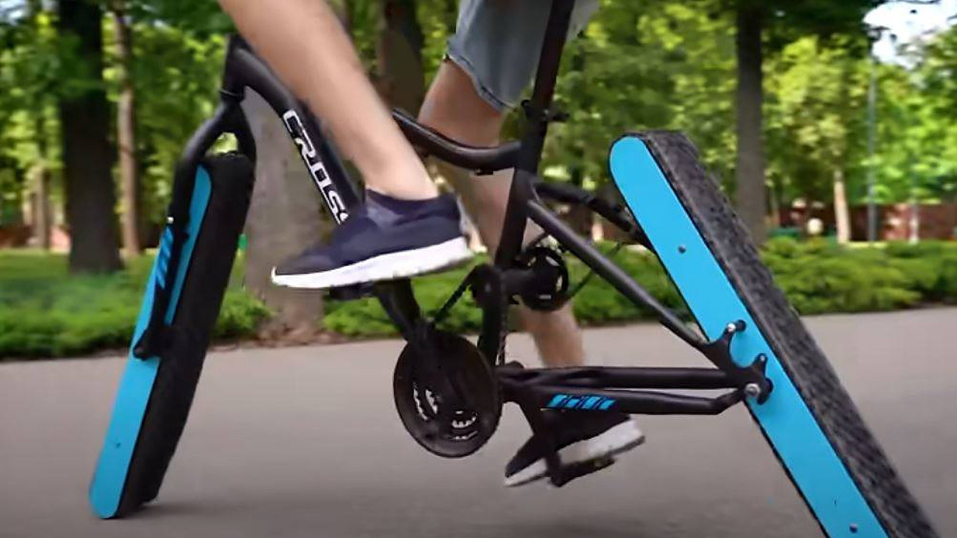 La bici sin ruedas, la última invención que sorprendentemente funciona ...