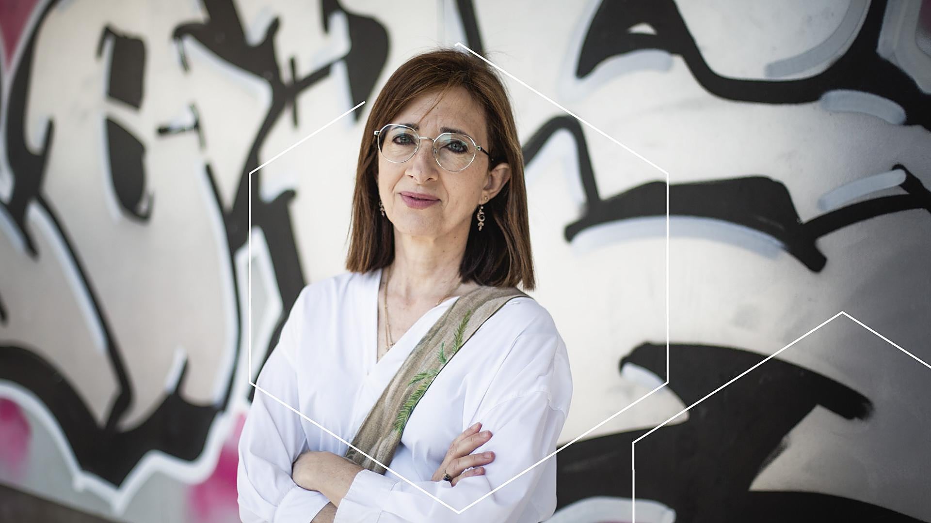 Elisa Chuliá, Profesora titular Ciencias Políticas y Sociología en la ...