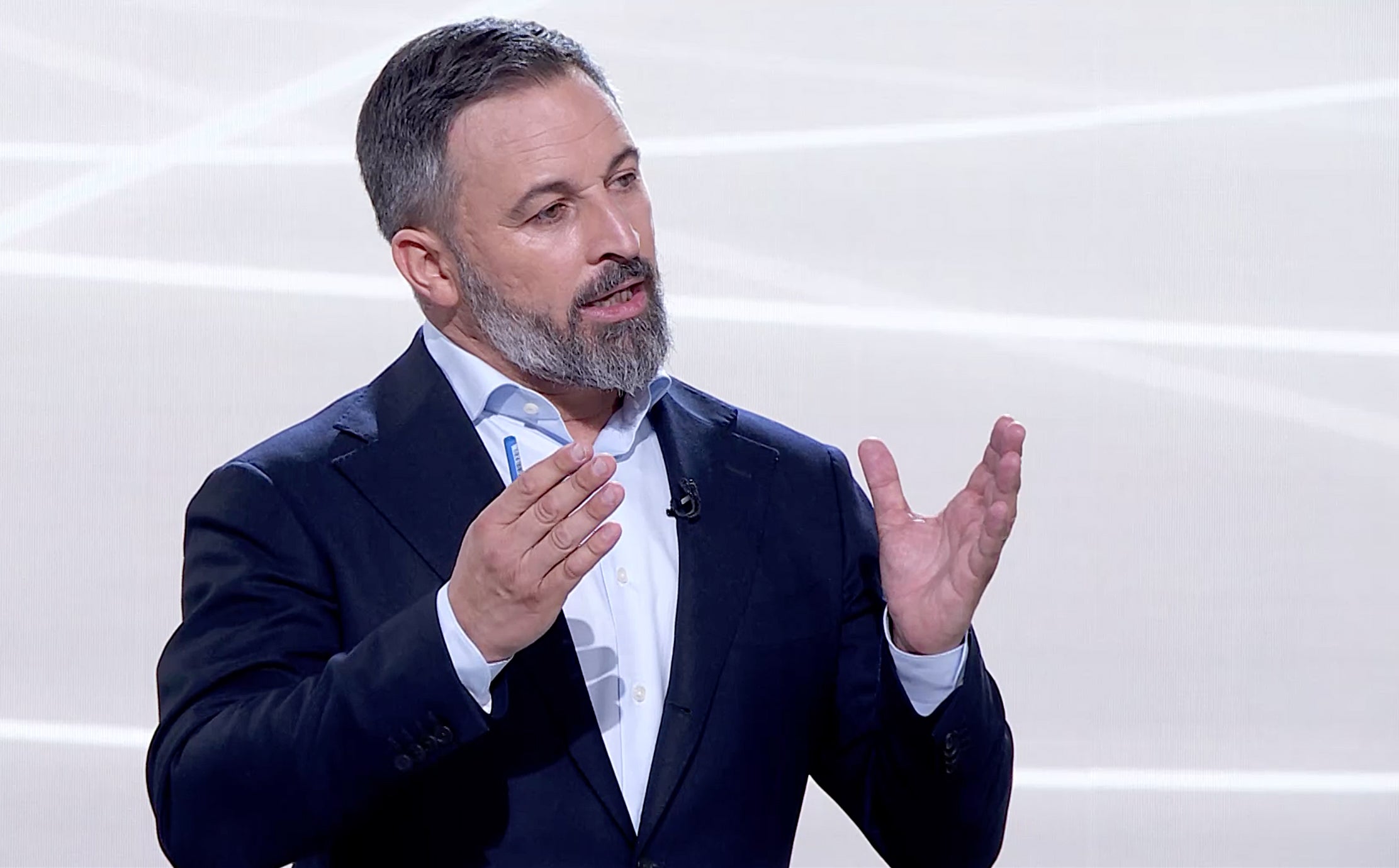 Abascal rentabiliza los ataques del resto | El Correo