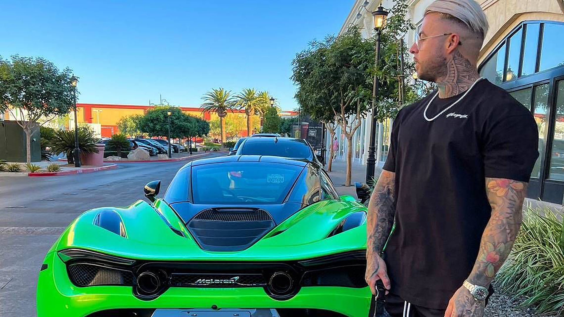 El garaje de Llados: más de 4 millones de euros en deportivos | El Correo