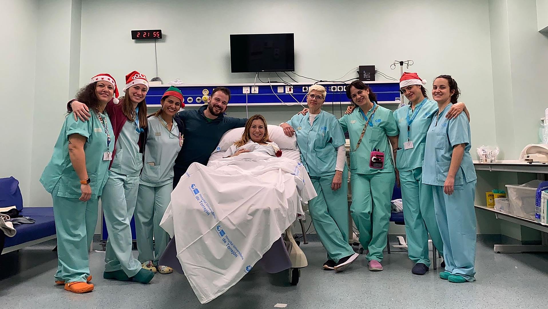 Lucía, la primera bebé de 2025 en España: así han llegado los primeros ...