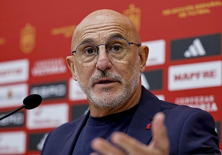 De la Fuente: «La mejor de las noticias es que a Lamine le quedan 15 ...