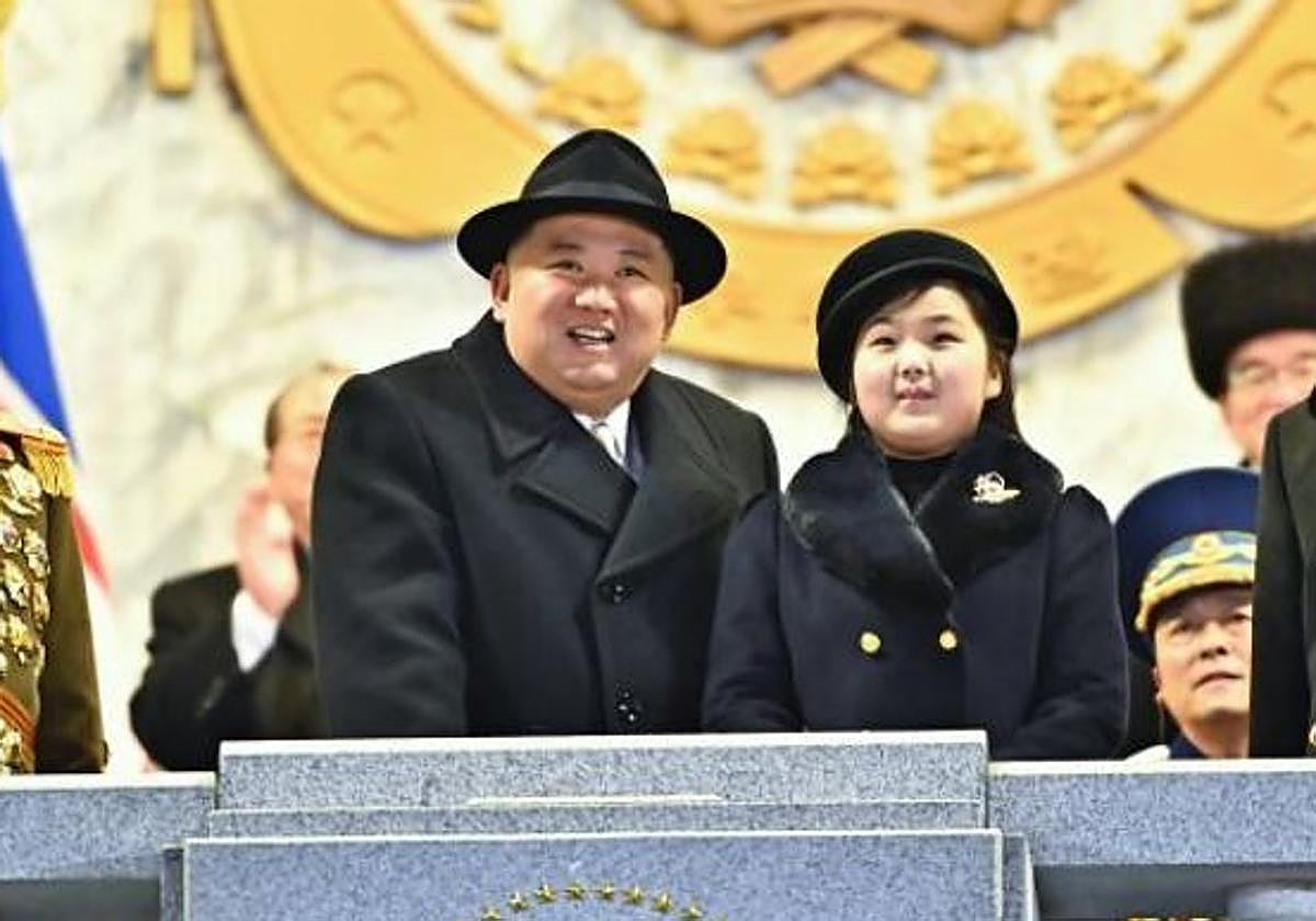 Kim Jong-un posiciona a su misteriosa hija como heredera del régimen ...